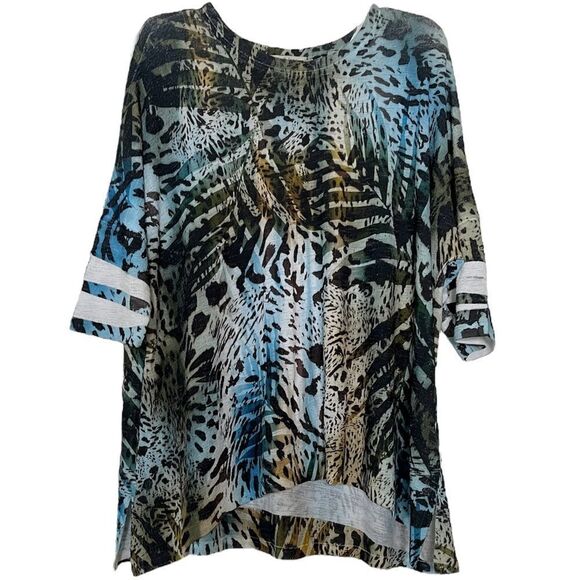 Jess & Jane | Tops | Jess Jane Topmixed Animal Print Jungle Themed ...